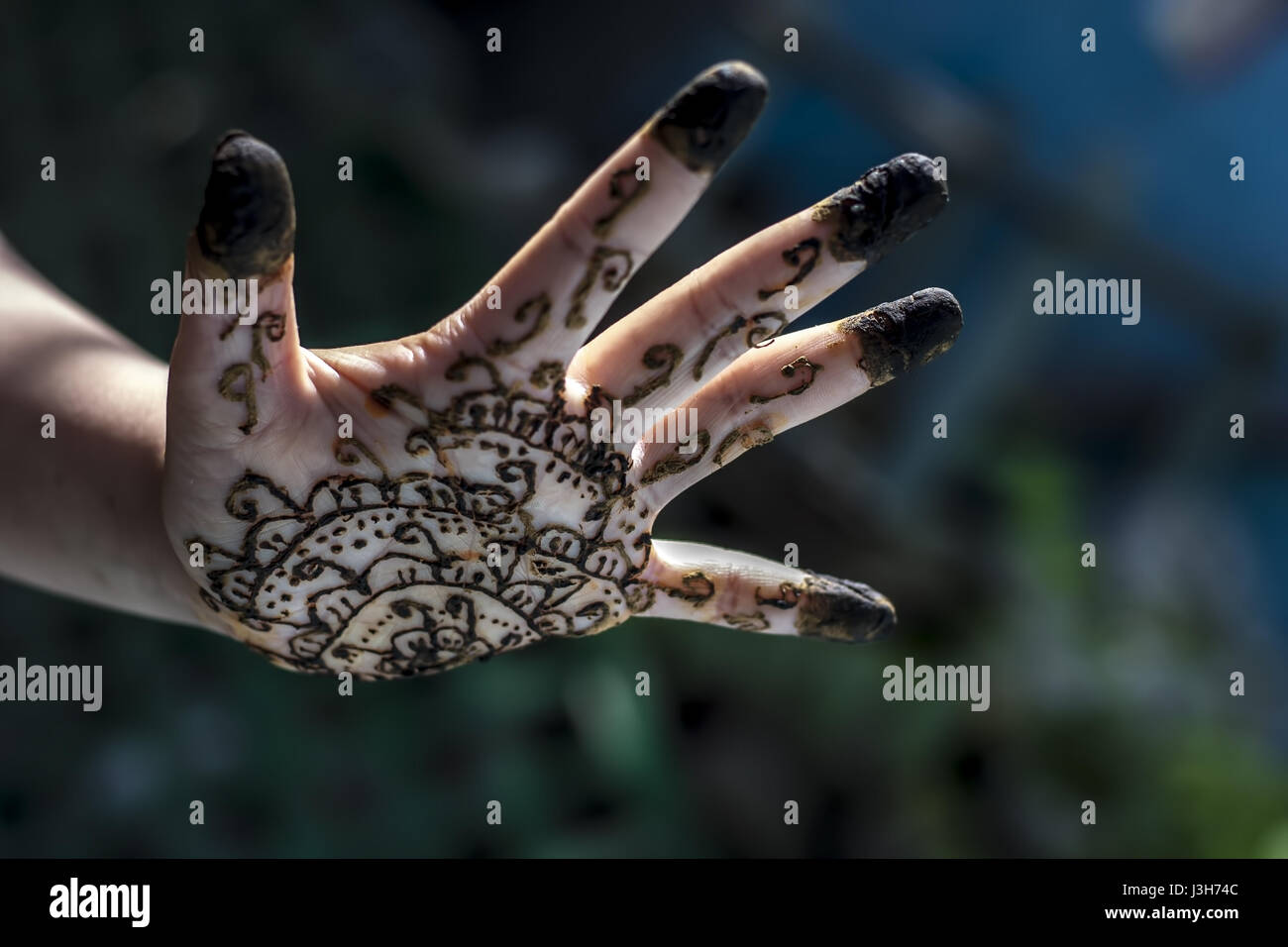 Hanna hand art hi-res stock photography and images - Alamy