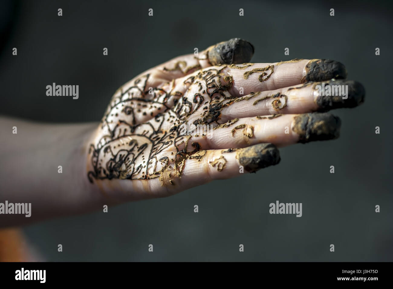 Hanna hand art hi-res stock photography and images - Alamy