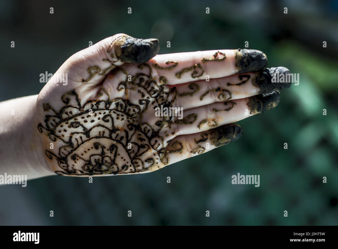 Hanna hand art hi-res stock photography and images - Alamy