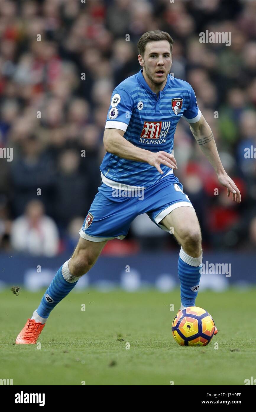Dan gosling football hi-res stock photography and images - Alamy