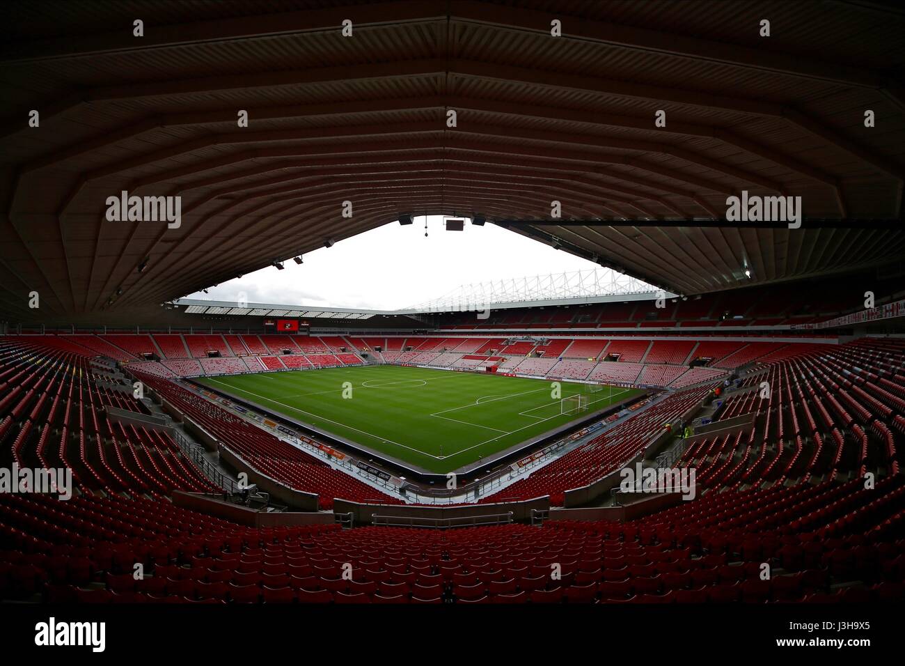 Burnley fc stadium hi-res stock photography and images - Alamy