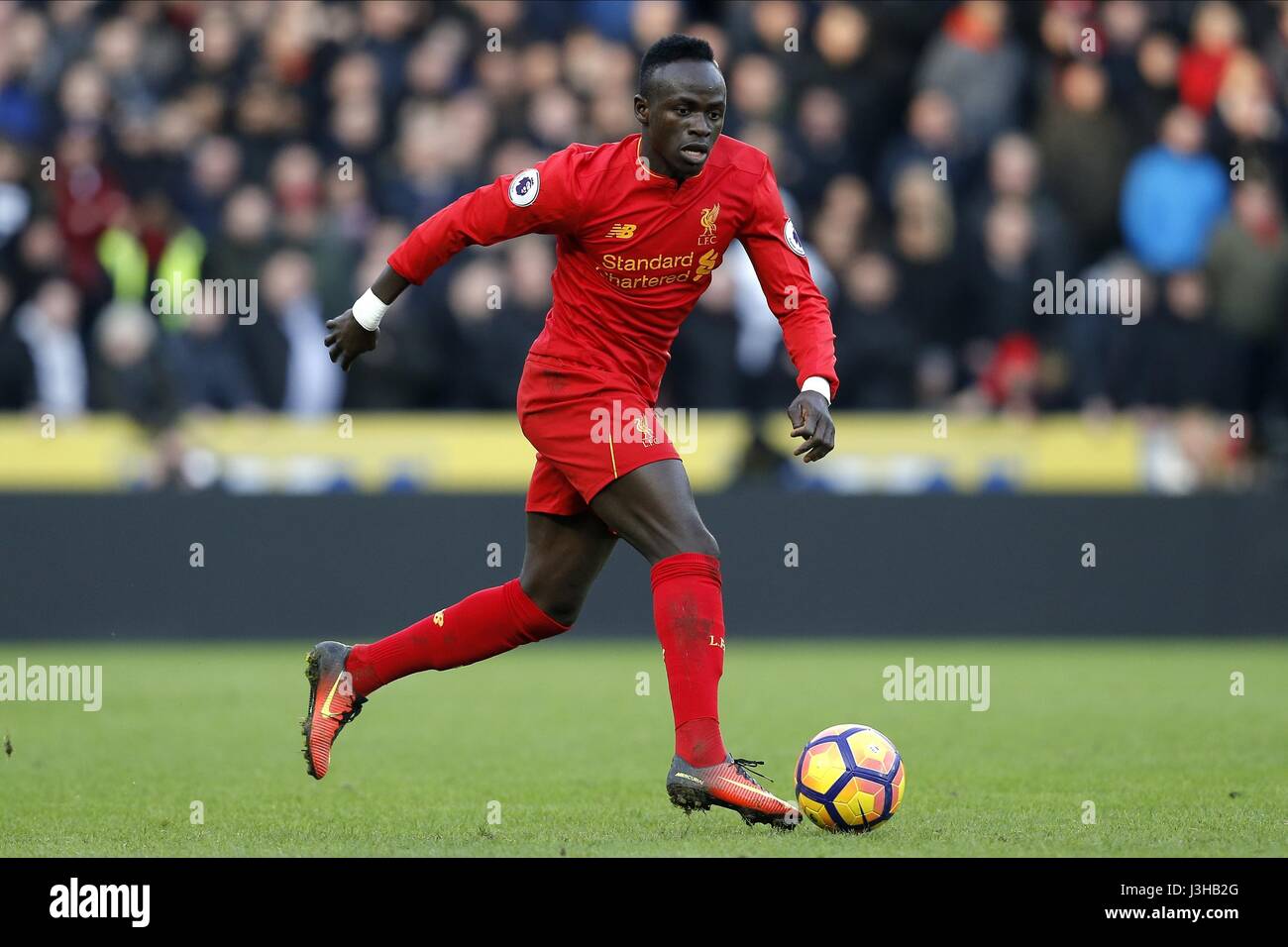 SADIO MANE LIVERPOOL FC 2017 Stock Photo - Alamy