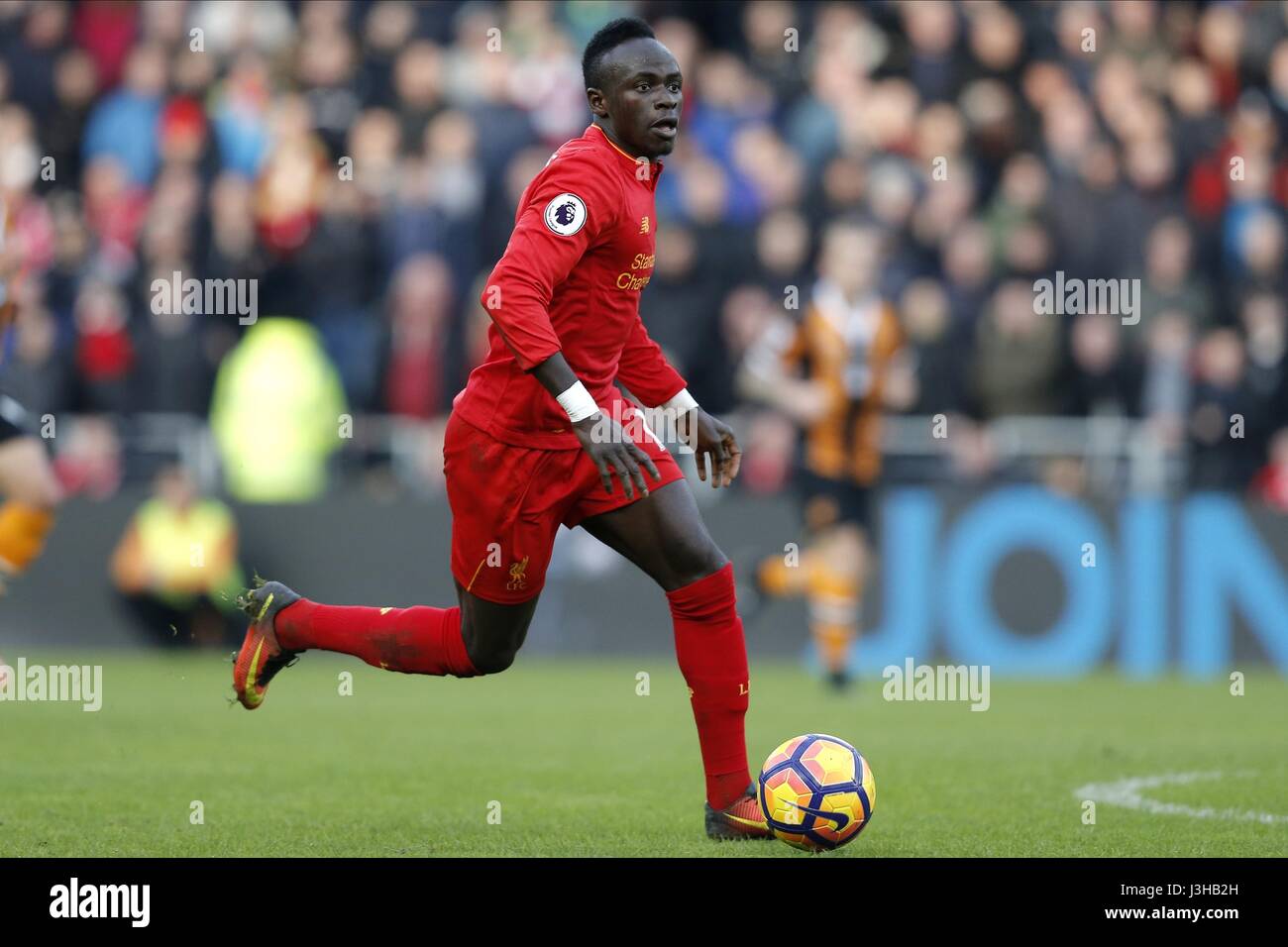 SADIO MANE LIVERPOOL FC 2017 Stock Photo - Alamy