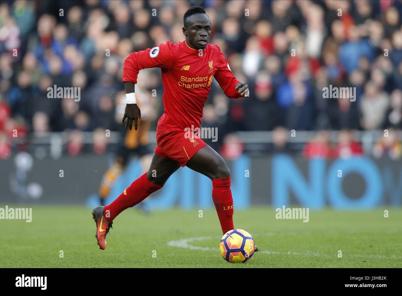 SADIO MANE LIVERPOOL FC 2017 Stock Photo - Alamy