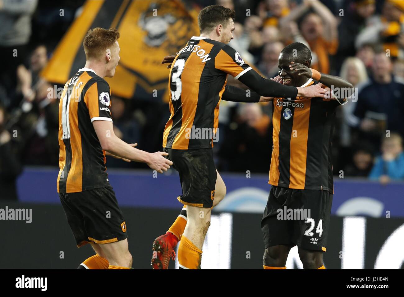 Andy robertson hull city fc hi-res stock photography and images - Alamy