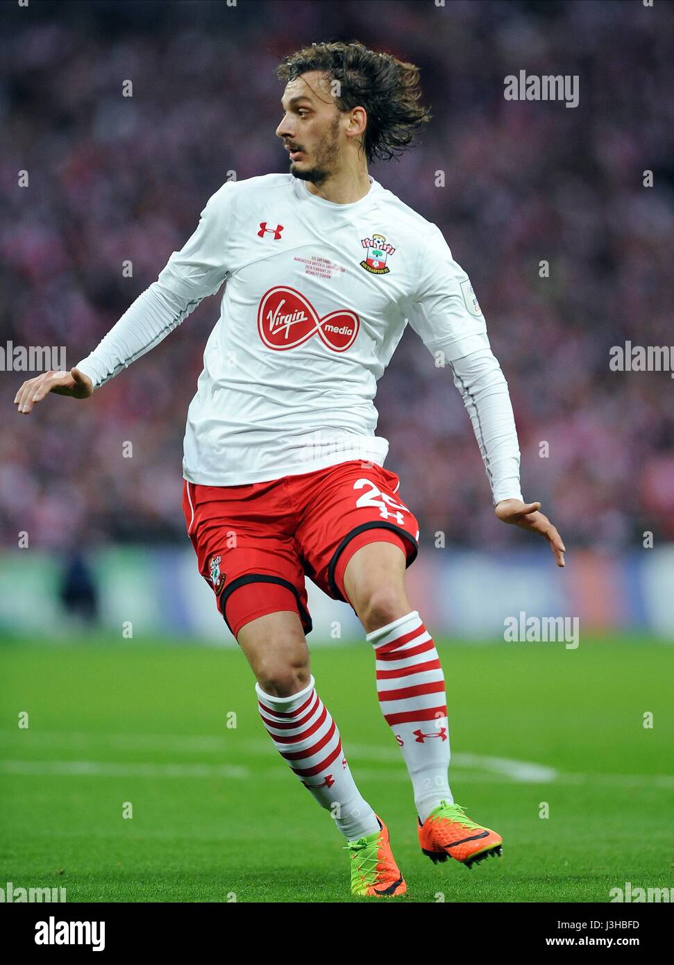 MANOLO GABBIADINI OF SOUTHAMPT MANCHESTER UNITED V SOUTHAMPTO WEMBLEY ...