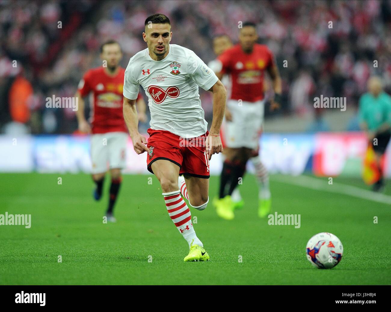 DUSAN TADIC OF SOUTHAMPTON MANCHESTER UNITED V SOUTHAMPTO WEMBLEY ...