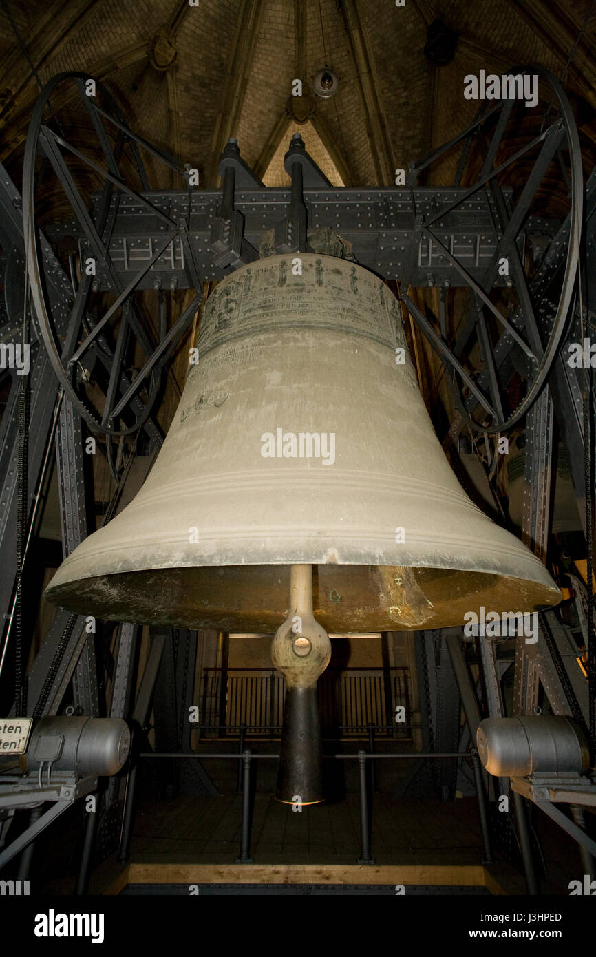 Europe, Germany, Cologne, St. Peter´s bell at the cathedral Stock Photo ...