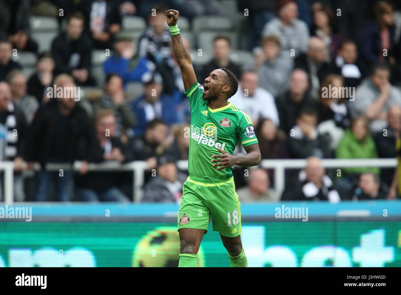 JERMAIN DEFOE CELEBRATES GOAL NEWCASTLE V SUNDERLAND ST JAMES PARK ...