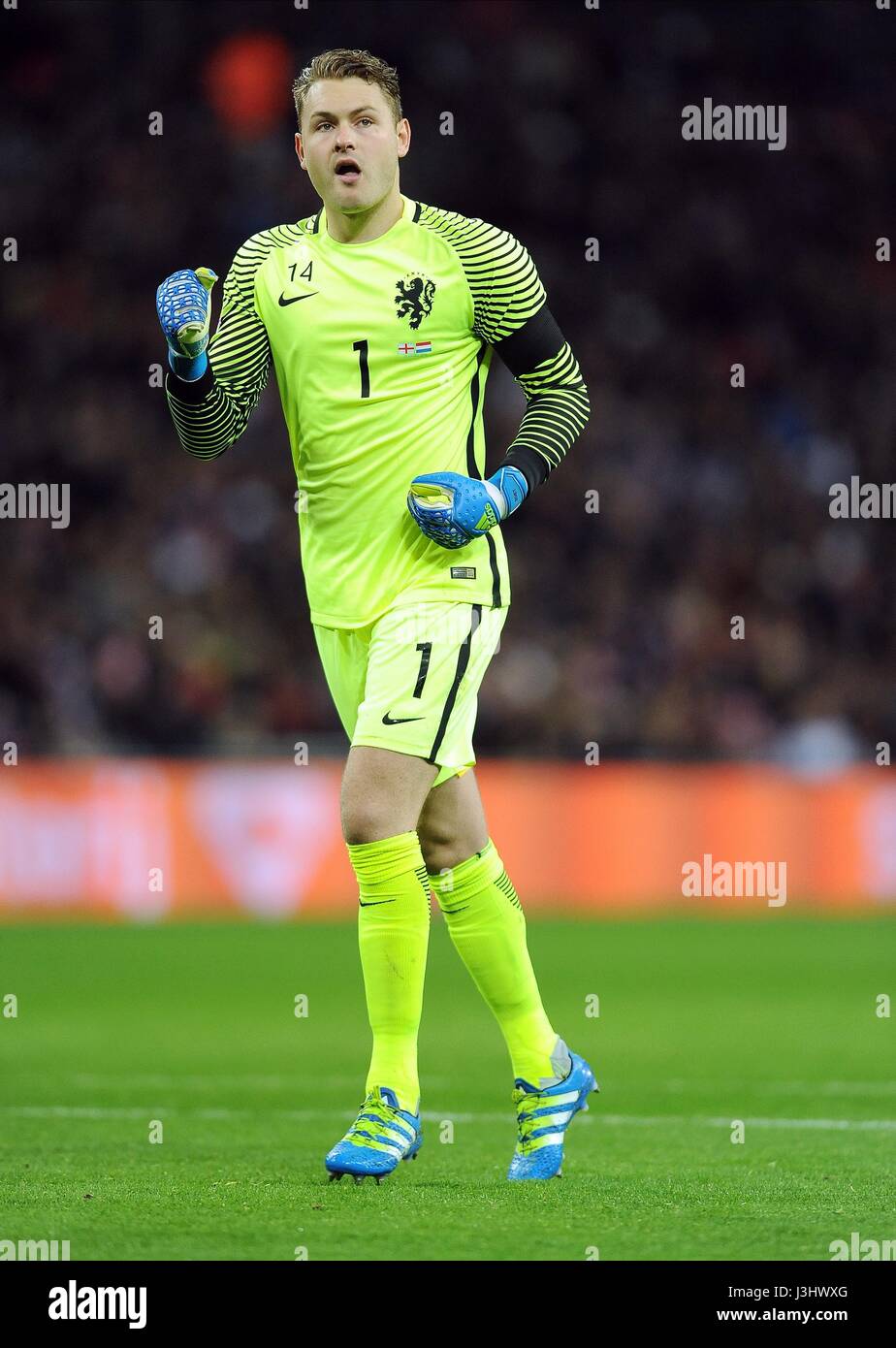 Holland goalkeeper hi-res stock photography and images - Alamy