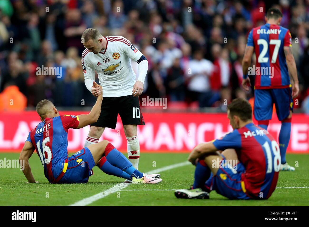 Damien delaney fa cup final hi-res stock photography and images - Alamy