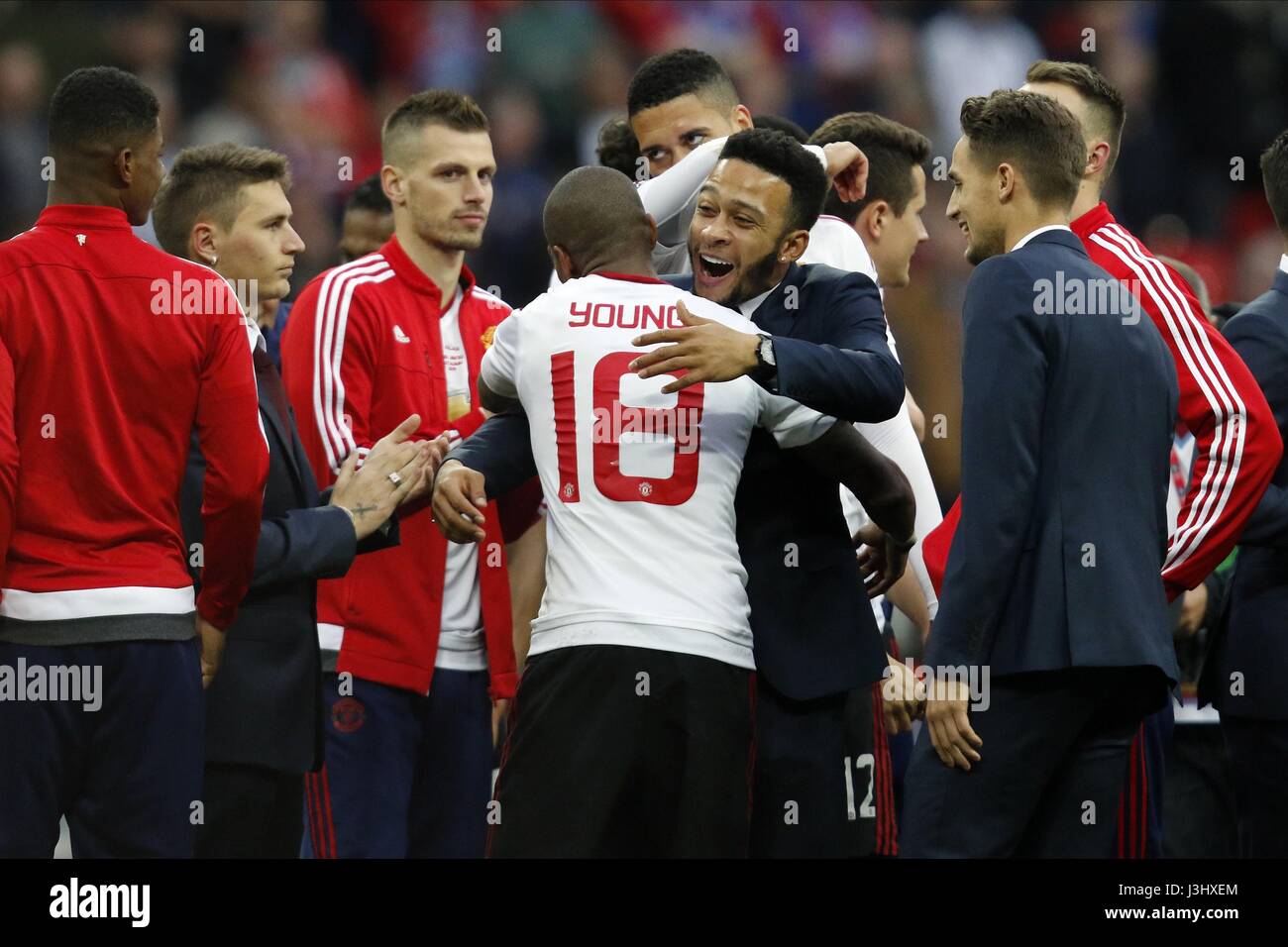 Memphis depay celebration hi-res stock photography and images - Alamy