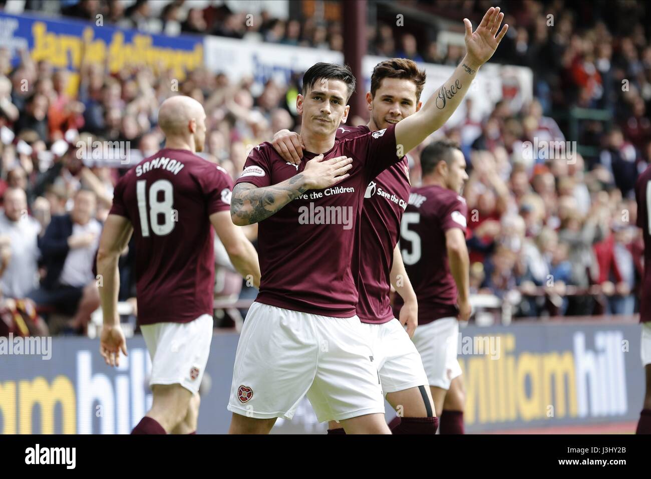 JAMIE WALKER CELEBRATES HEARTS OF MIDLOTHIAN V CELTIC TYNECASTLE ...
