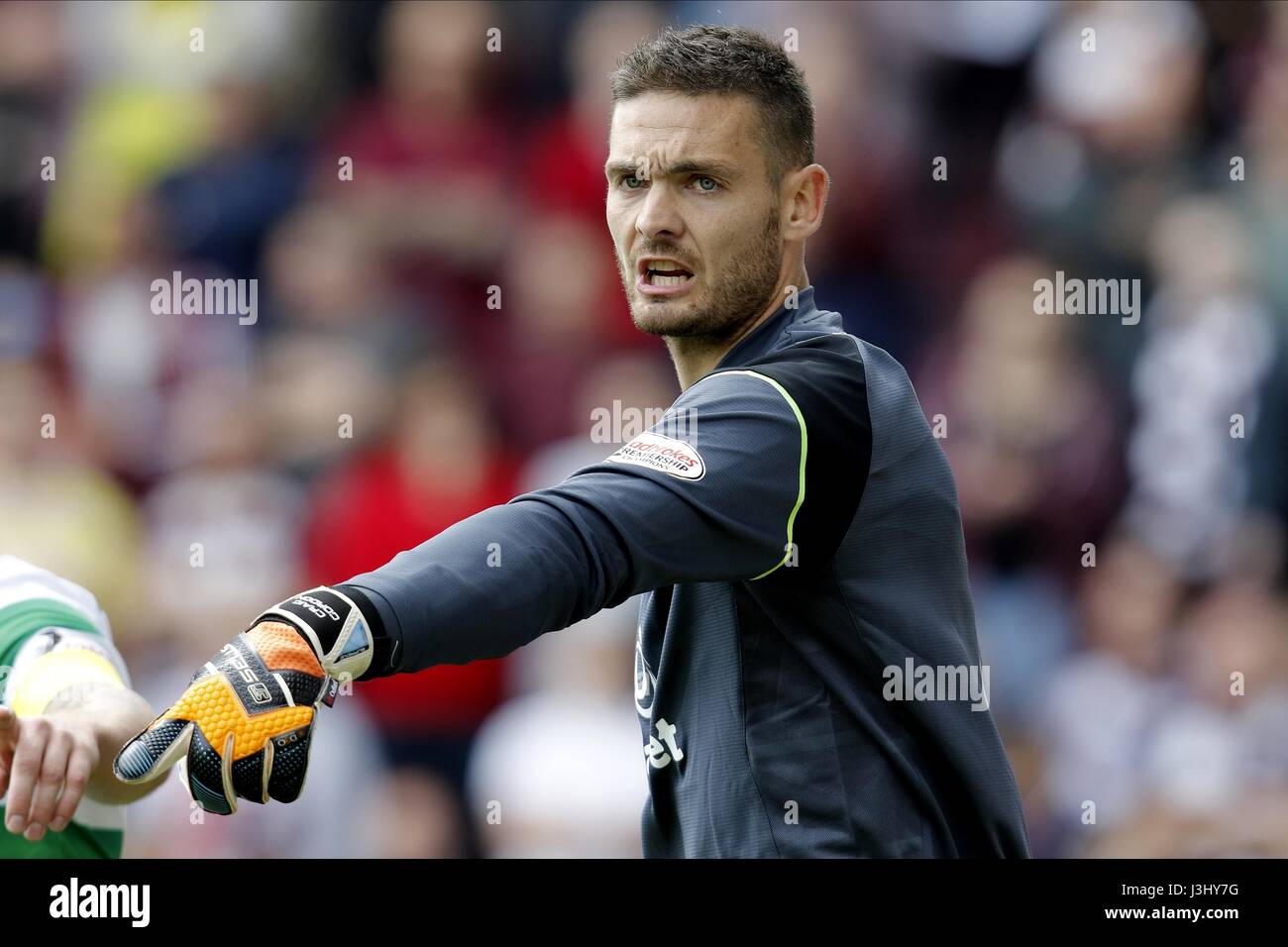 CRAIG GORDON GLASGOW CELTIC FC GLASGOW CELTIC FC TYNECASTLE STADIUM ...