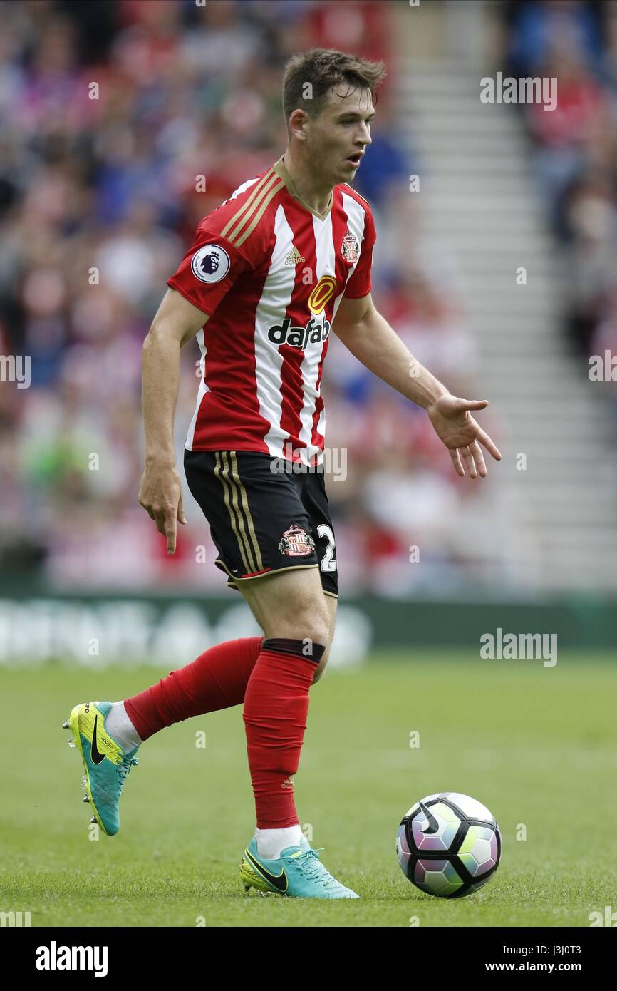 DONALD LOVE SUNDERLAND FC SUNDERLAND FC STADIUM OF LIGHT SUNDERLAND ...