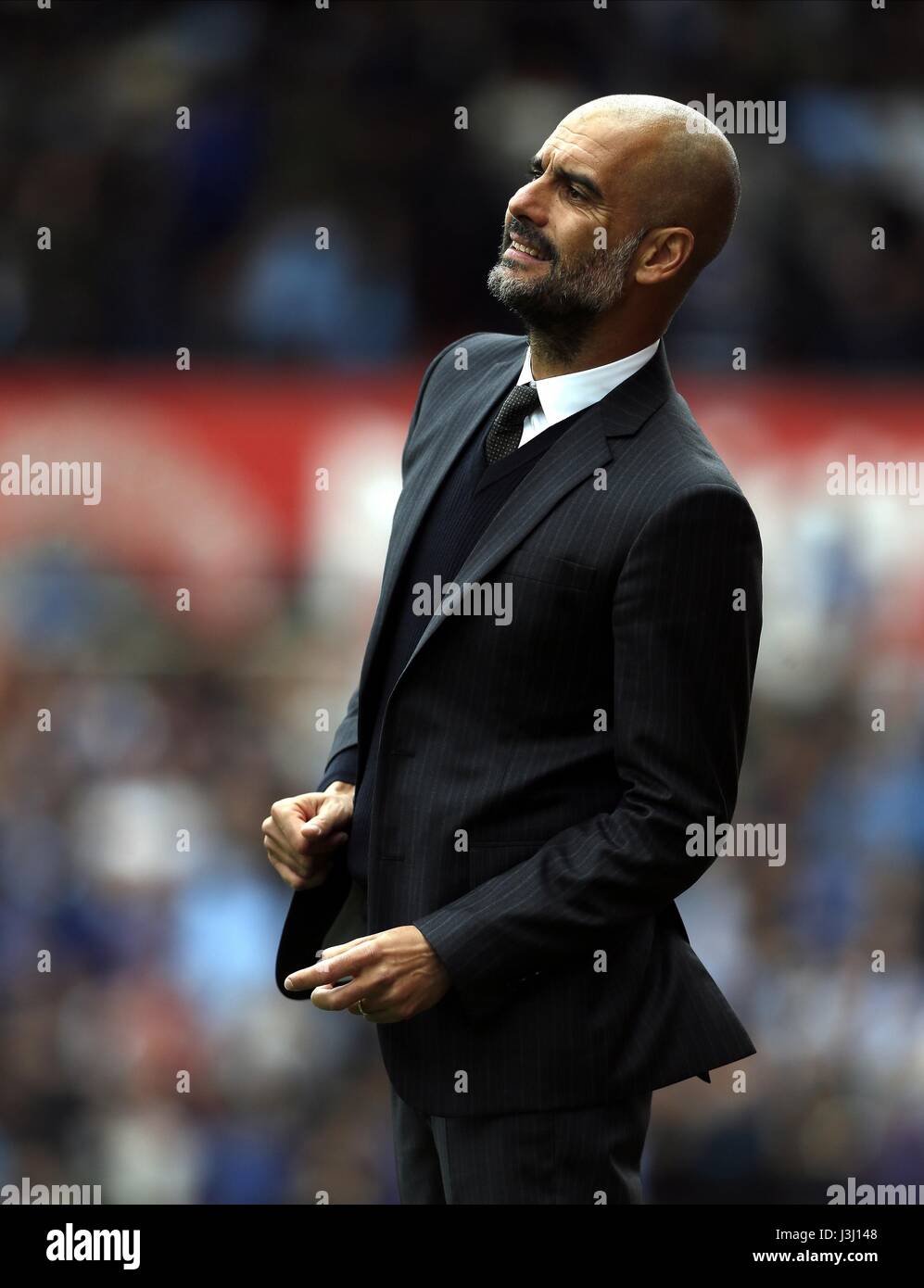 PEP GUARDIOLA MANCHESTER CITY MANAGER MANCHESTER CITY MANAGER BET 365 ...