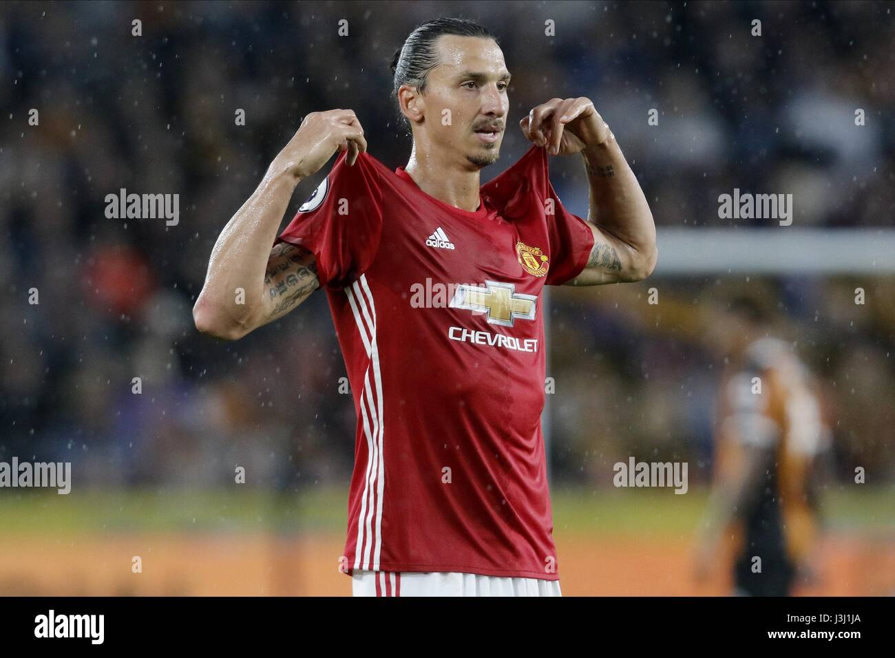 Ibrahimovic manchester united 2016 hi-res stock photography and images ...