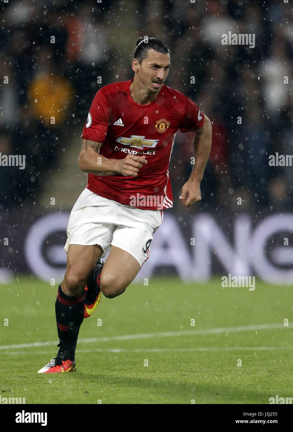 ZLATAN IBRAHIMOVIC MANCHESTER UNITED FC MANCHESTER UNITED FC KCOM ...