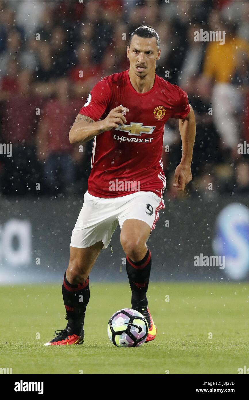 ZLATAN IBRAHIMOVIC MANCHESTER UNITED FC MANCHESTER UNITED FC KCOM ...