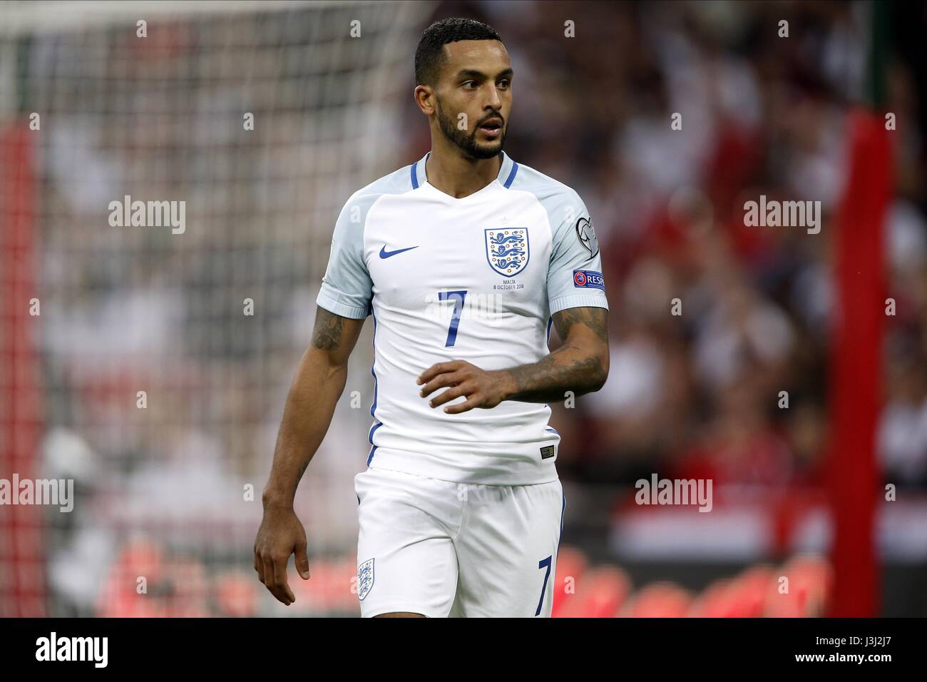 THEO WALCOTT ENGLAND ARSENAL FC ENGLAND & ARSENAL FC WEMBLEY LONDON ...