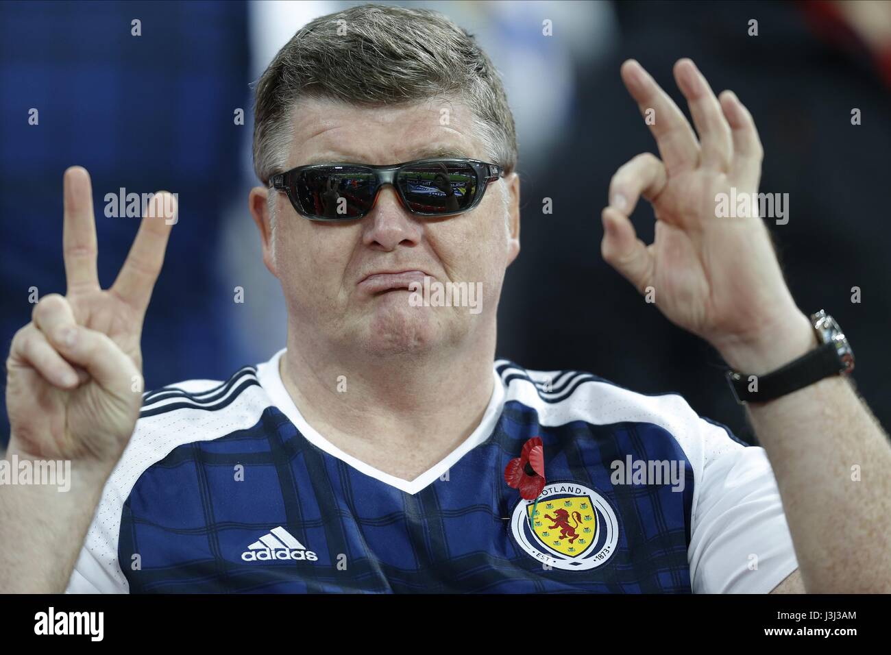 SCOTLAND FAN ENGLAND V SCOTLAND ENGLAND V SCOTLAND WEMBLEY STADIUM ...