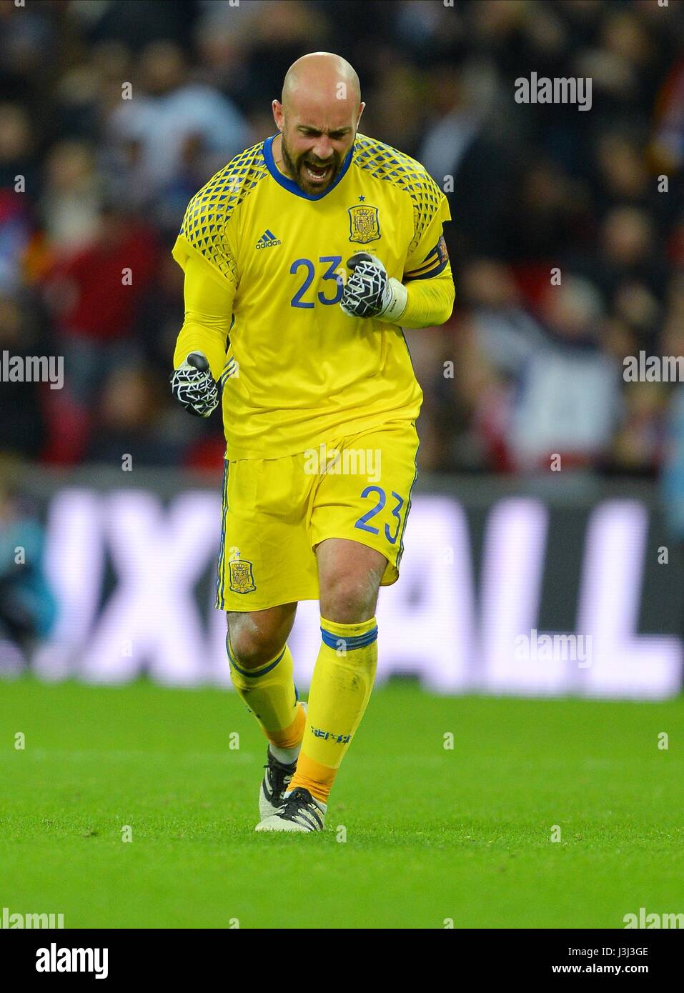 SPAIN GOALKEEPER JOSE REINA CE ENGLAND V SPAIN WEMBLEY STADIUM LONDON ...
