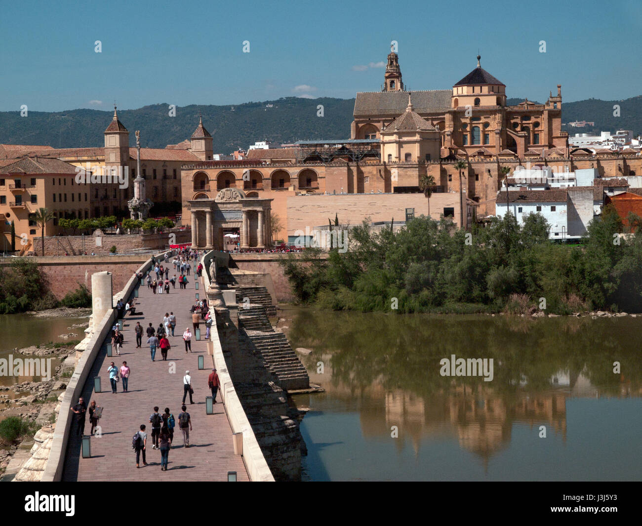 The Roman Bridge of Cordoba, Spain Stock Photo - Alamy