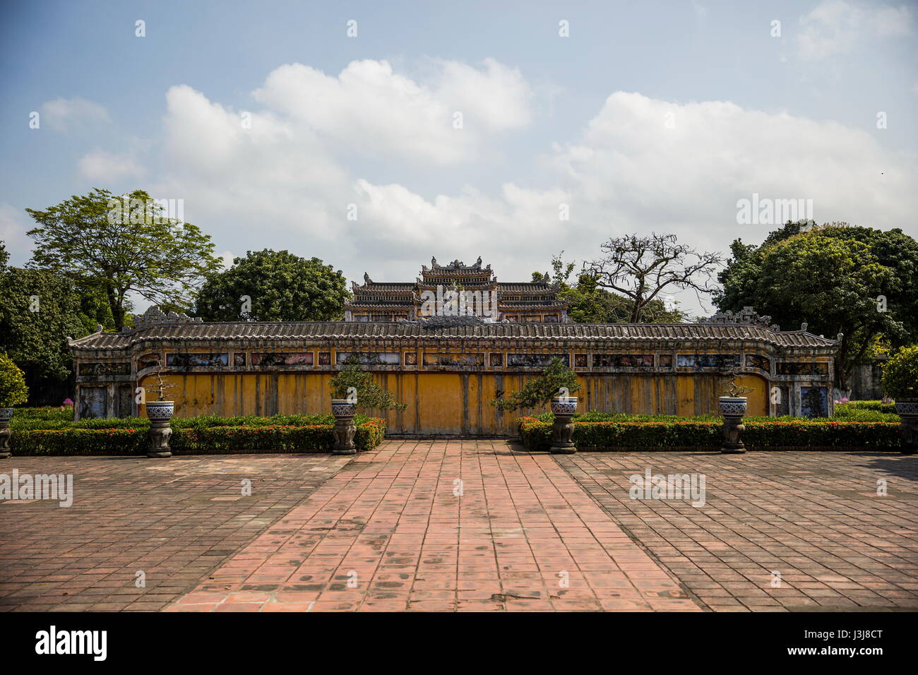 Royal vietnamese history hi-res stock photography and images - Alamy