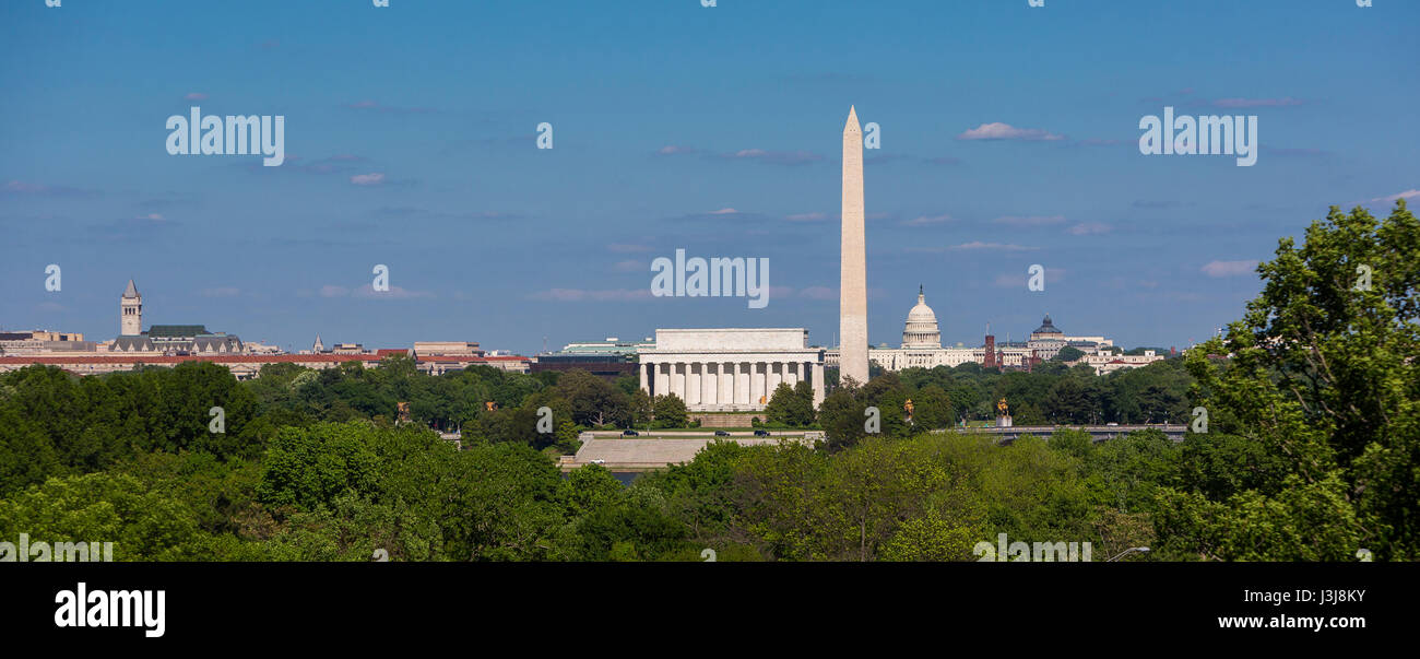 WASHINGTON, DC, USA - Skyline of Lincoln Memorial, Washington Monument ...