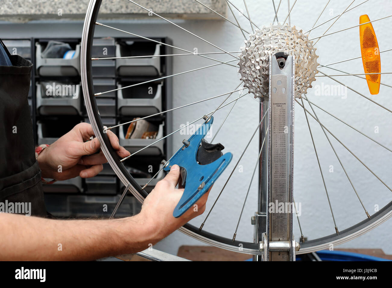bicycle workshop, bike repair Stock Photo - Alamy