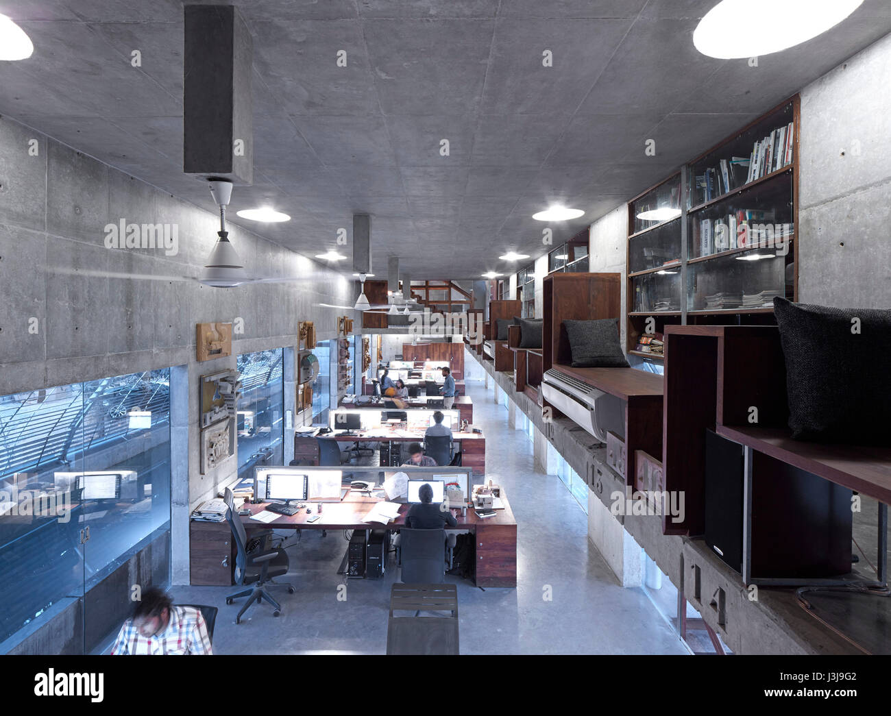 Interior studio view. The Pool Studio of Matharoo Associates, Ahmedabad ...