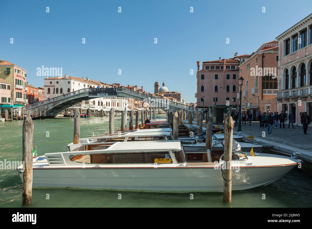 Grand Canal in Venice. Scalzi Bridge in the distnace Stock Photo - Alamy