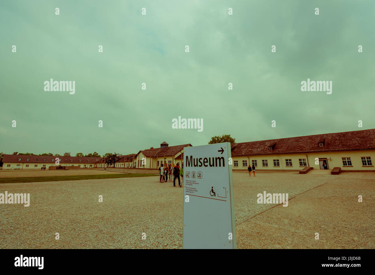 Buildings inside auschwitz nazi concentration hi-res stock photography ...