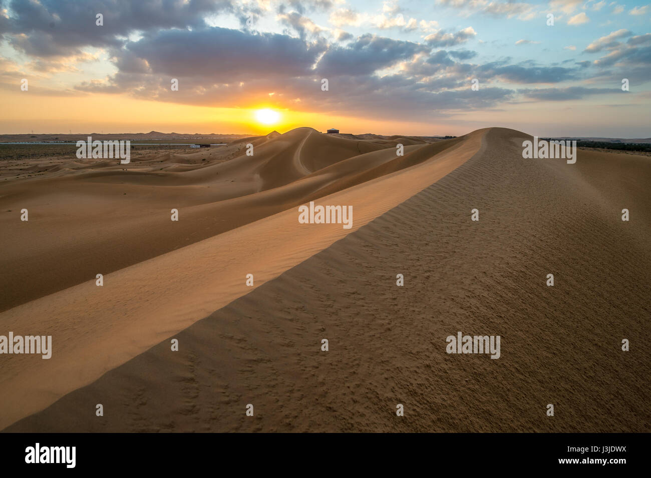 United Arab Emirates - The southern sand desert of Al Ain at sunset ...