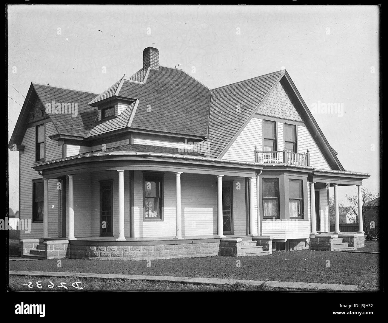 'House 1905' is a notable architectural design from the early 20th ...