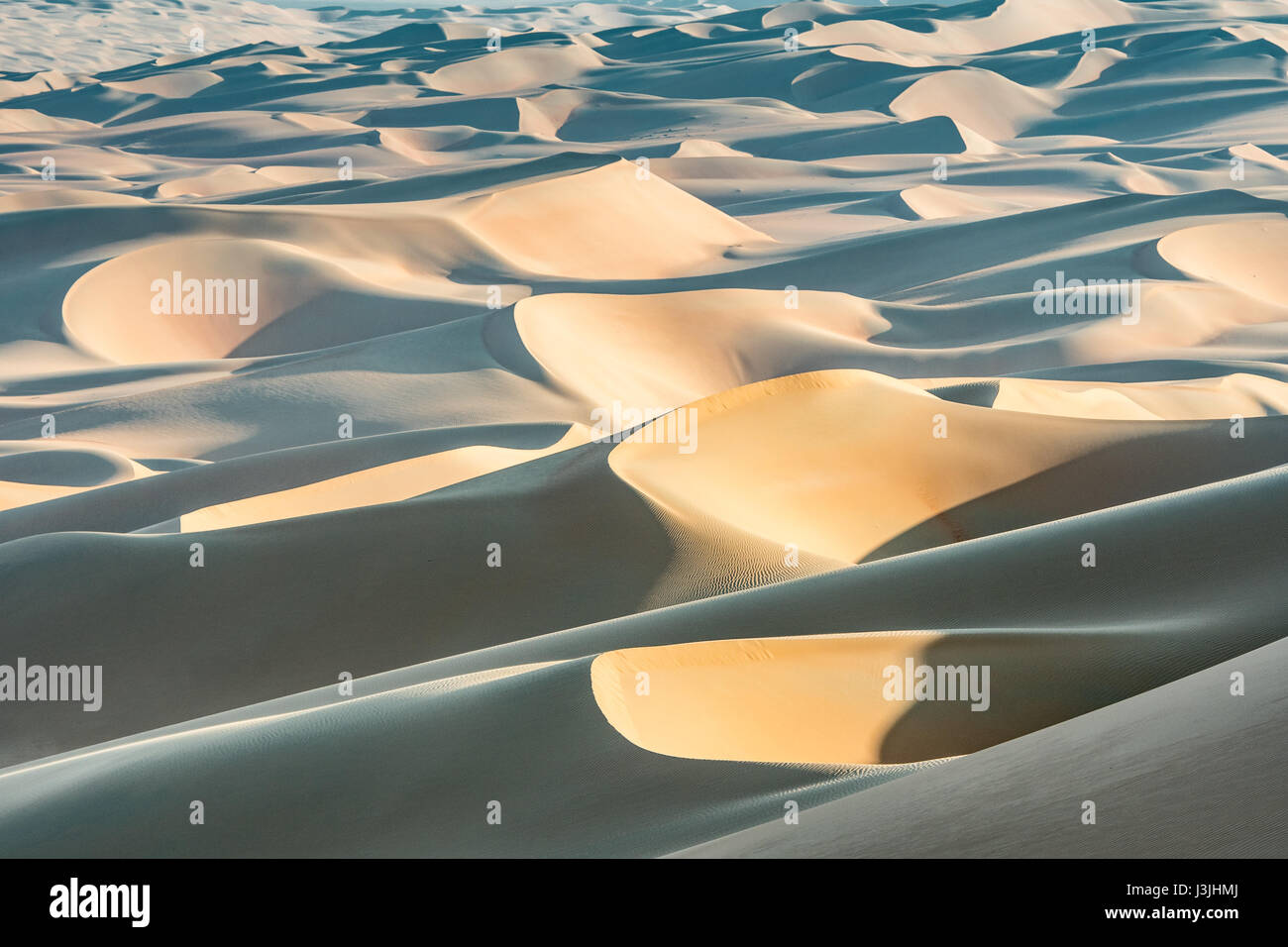 Liwa Oasis, Abu Dhabi , United Arab Emirates -i; vast number of sand ...