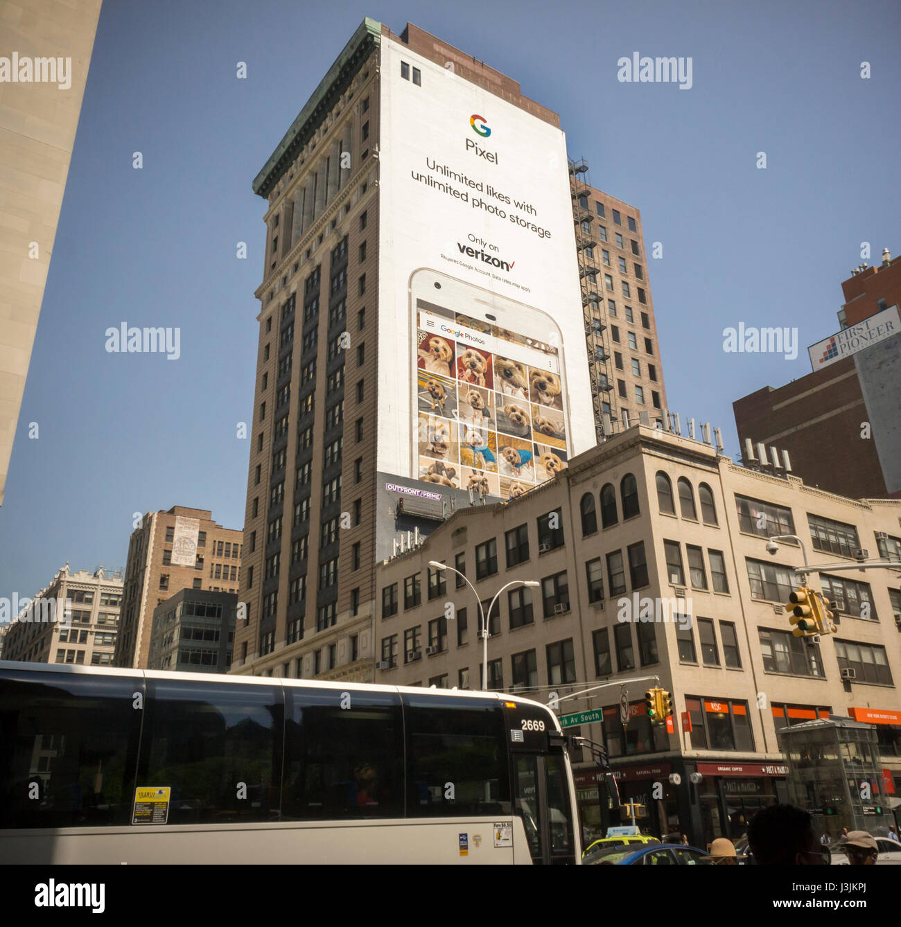 A billboard in New York promotes Google smartphones, the Pixel ...