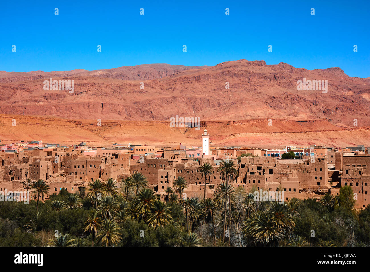 Berber towns in the atlas mountains hi-res stock photography and images ...