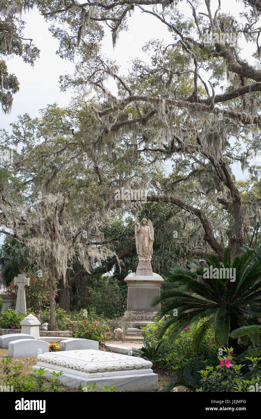 Bonaventure cemetery hi-res stock photography and images - Alamy