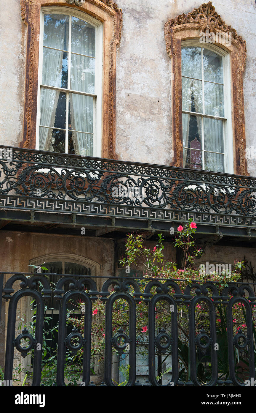 Alex Raskin antiques located in the Noble Hardee Mansion, Savannah ...