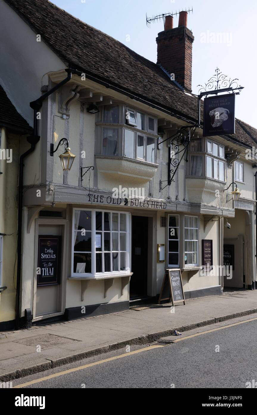Old coaching inn building hi-res stock photography and images - Alamy