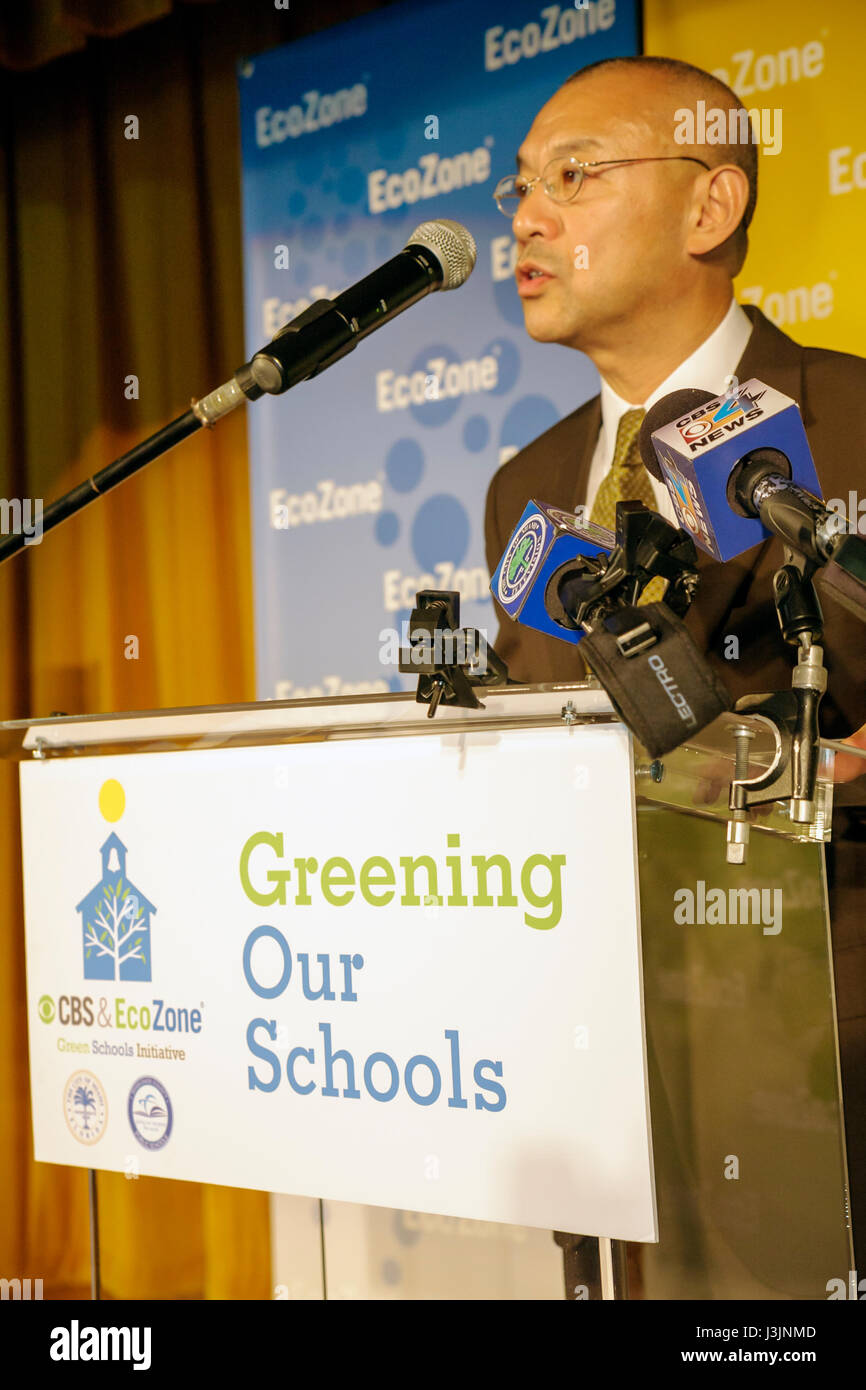 Ellis yan hi-res stock photography and images - Alamy