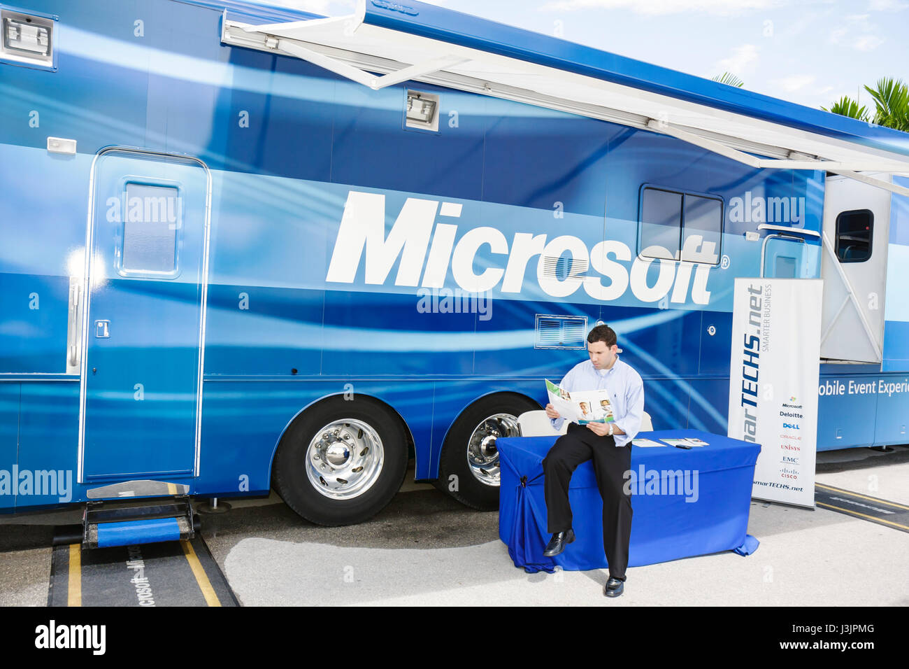 Miami Florida,Coconut Grove,Microsoft Innovative Mobile Lab,smarTECHS ...