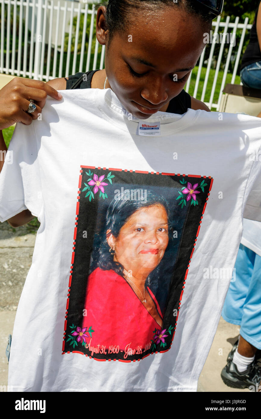 Deceased family hi-res stock photography and images - Alamy