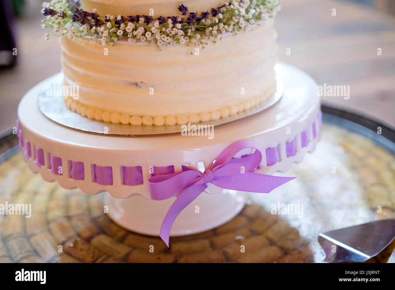 Cake with ribbon hi-res stock photography and images - Alamy
