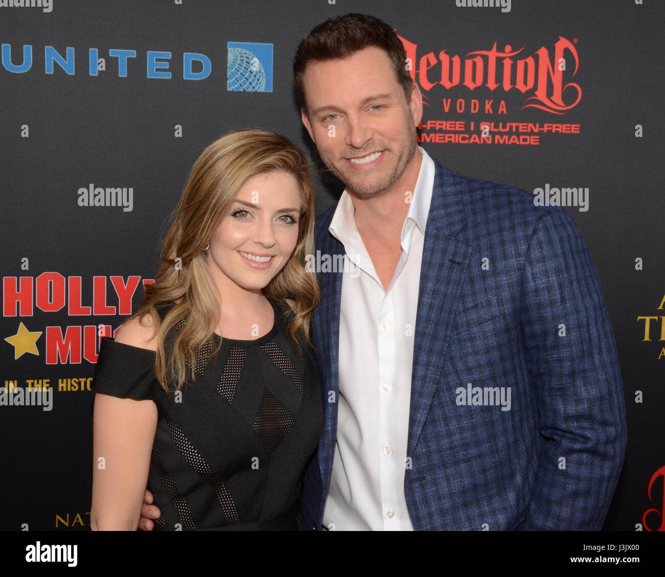 Jen Lilley and Eric Martsolf arrives at the 44th Annual Daytime Emmy ...