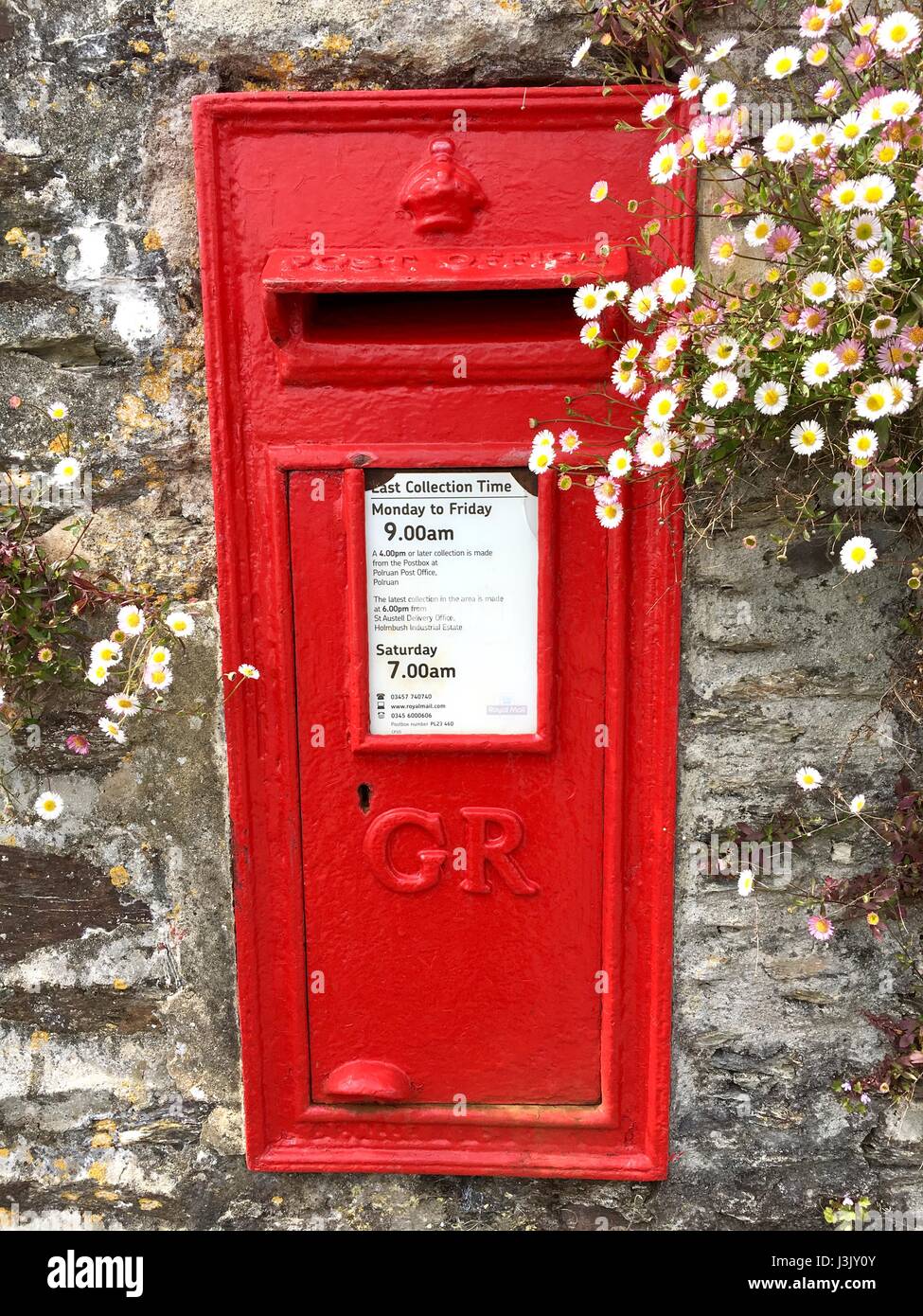 Red Letter Box Stock Photo - Alamy