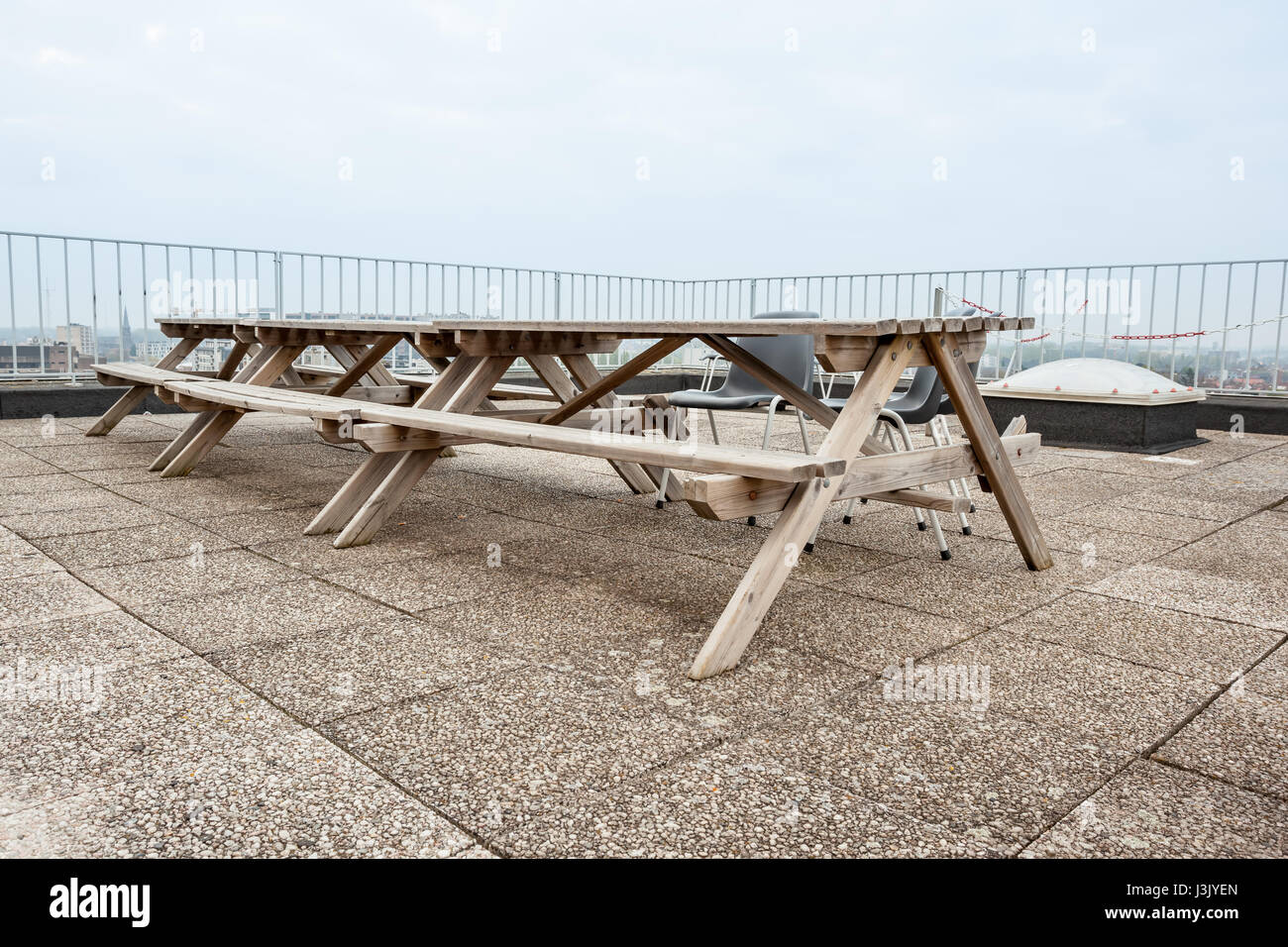 Large roof terrace hi-res stock photography and images - Alamy