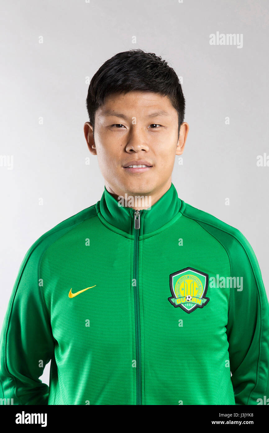 Portrait chinese soccer player yang hi-res stock photography and images ...