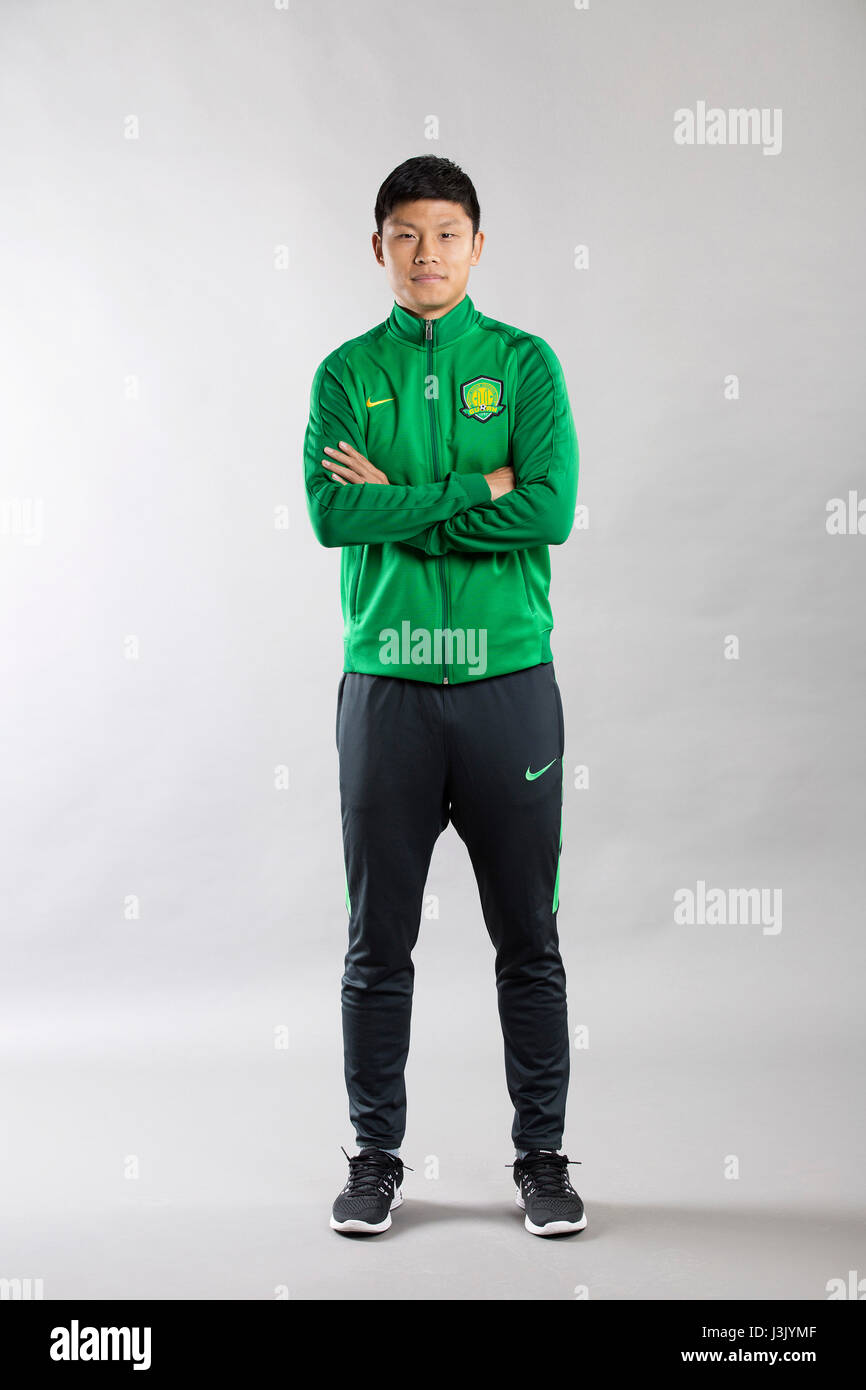 Portrait chinese soccer player yang hi-res stock photography and images ...